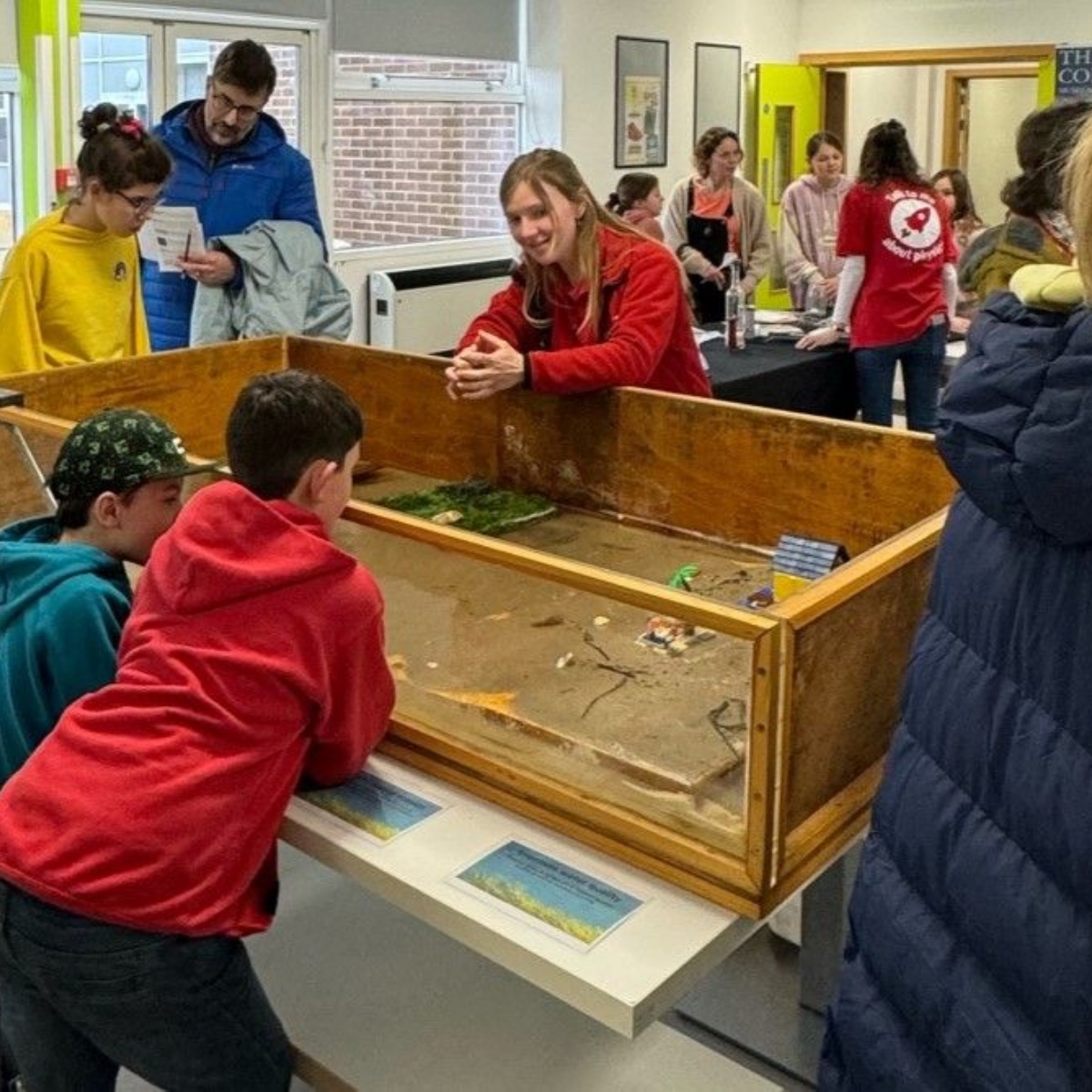Over 600 people attend The Purbeck School Science Fair - The Purbeck School
